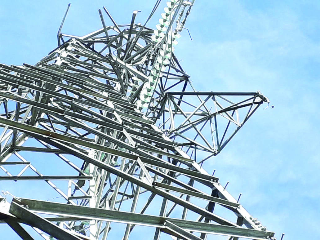 Tower SUTT Roboh, Kerinci dan Sungaipenuh Kegelapan - Aksipost.com