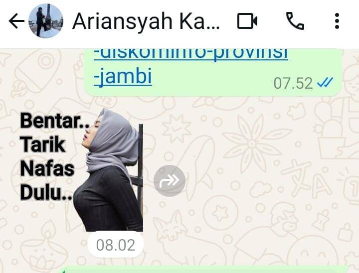 Respon Ariansyah Ketika Dikonfirmasi: Kirim Stiker Gambar Perempuan Tonjolkan Tubuh - Aksipost.com
